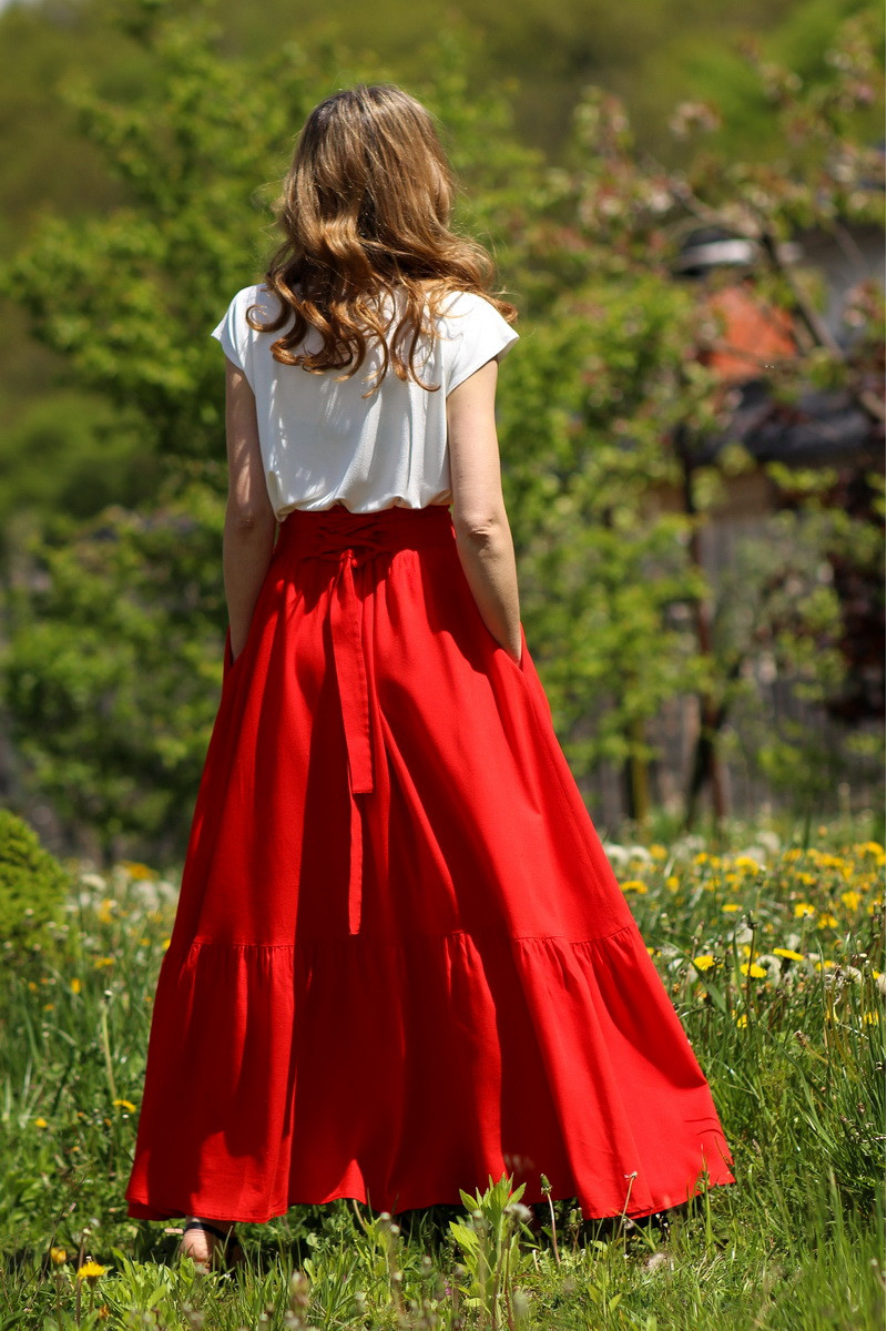 Fuste de Damă - Eleganță și Versatilitate | Joa.ro (2)