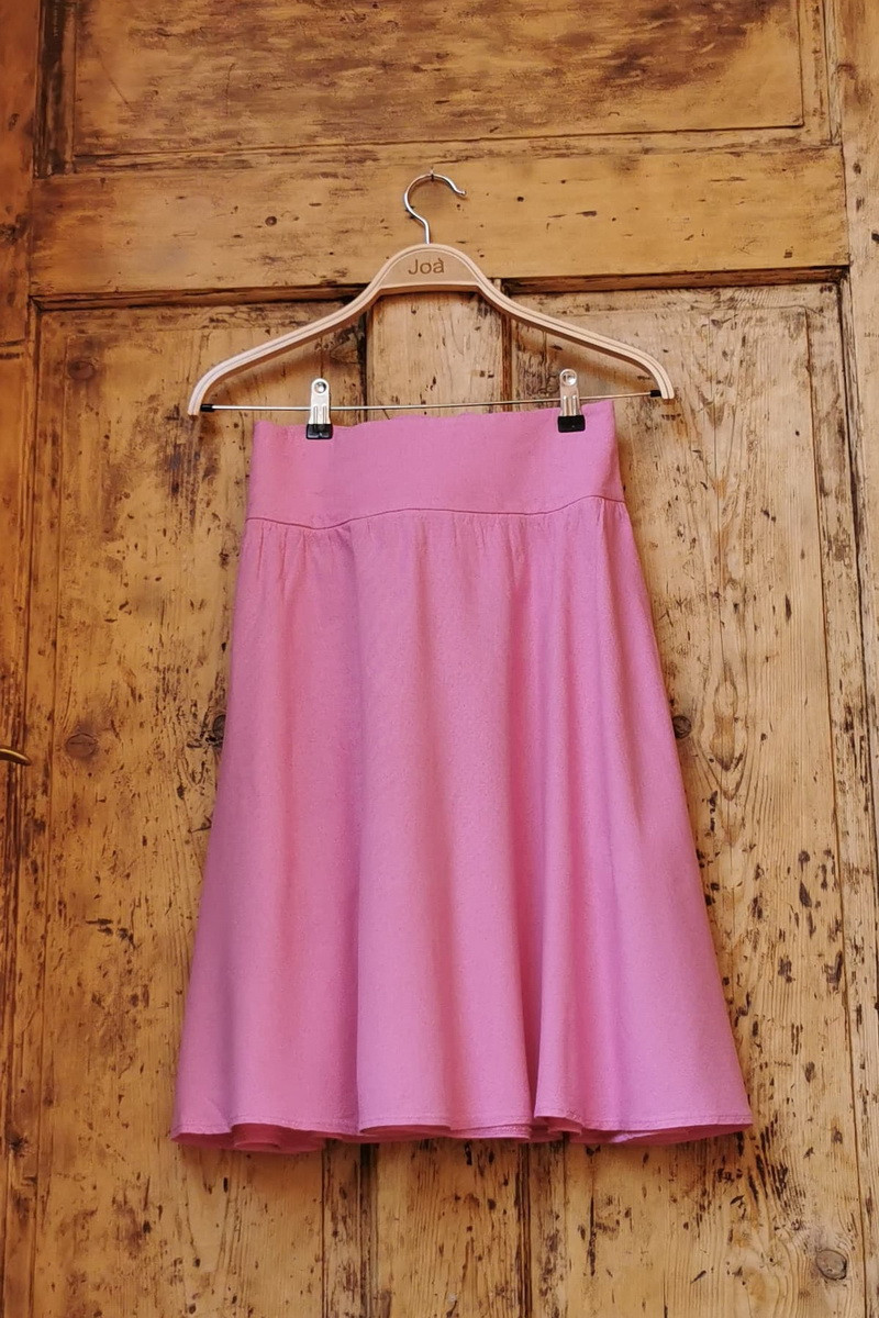 Fuste de Damă - Eleganță și Versatilitate | Joa.ro